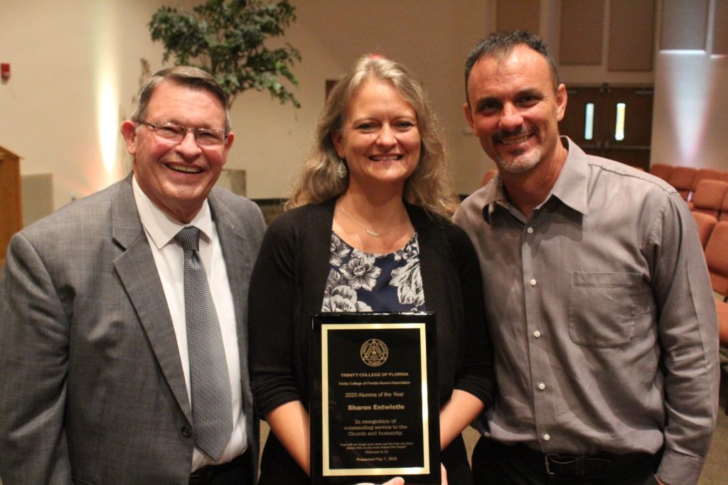 Online Form – Alumnus of the Year Nomination